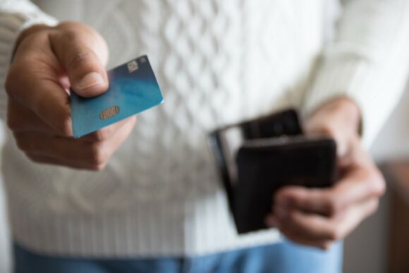 Carte bleu visa Renault pour des avantages dans le réseau de la marque